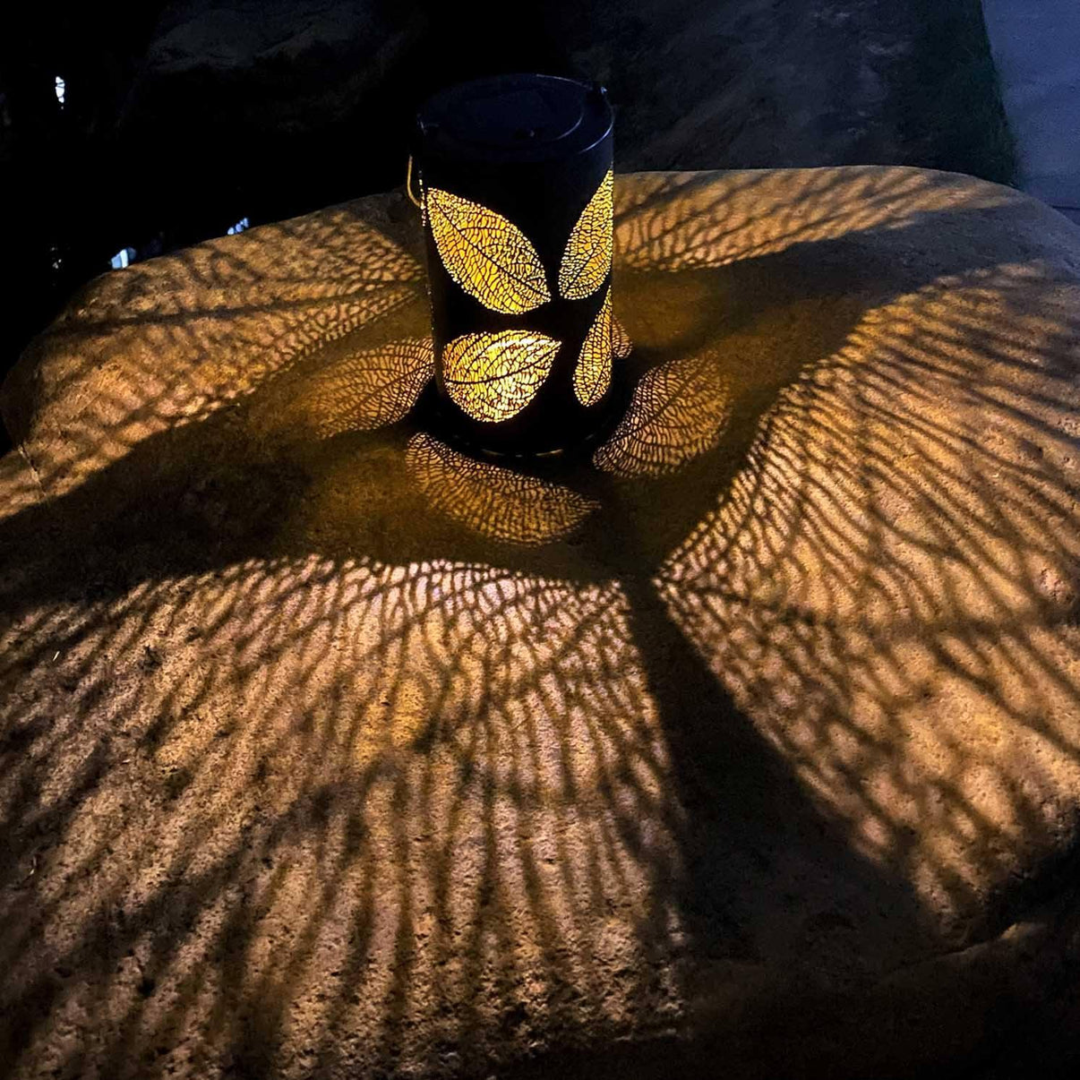 Solar Hollow Shadow Cast Lantern-Leaves – If you say i do